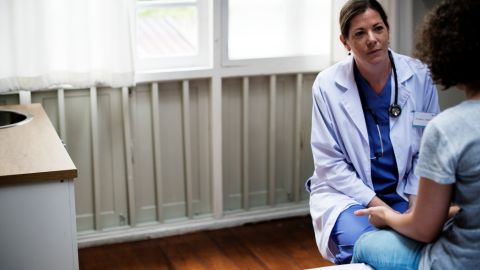 Comité de Retour d’Expérience (CREX) : 13 conseils pour l’organiser en ESSMS